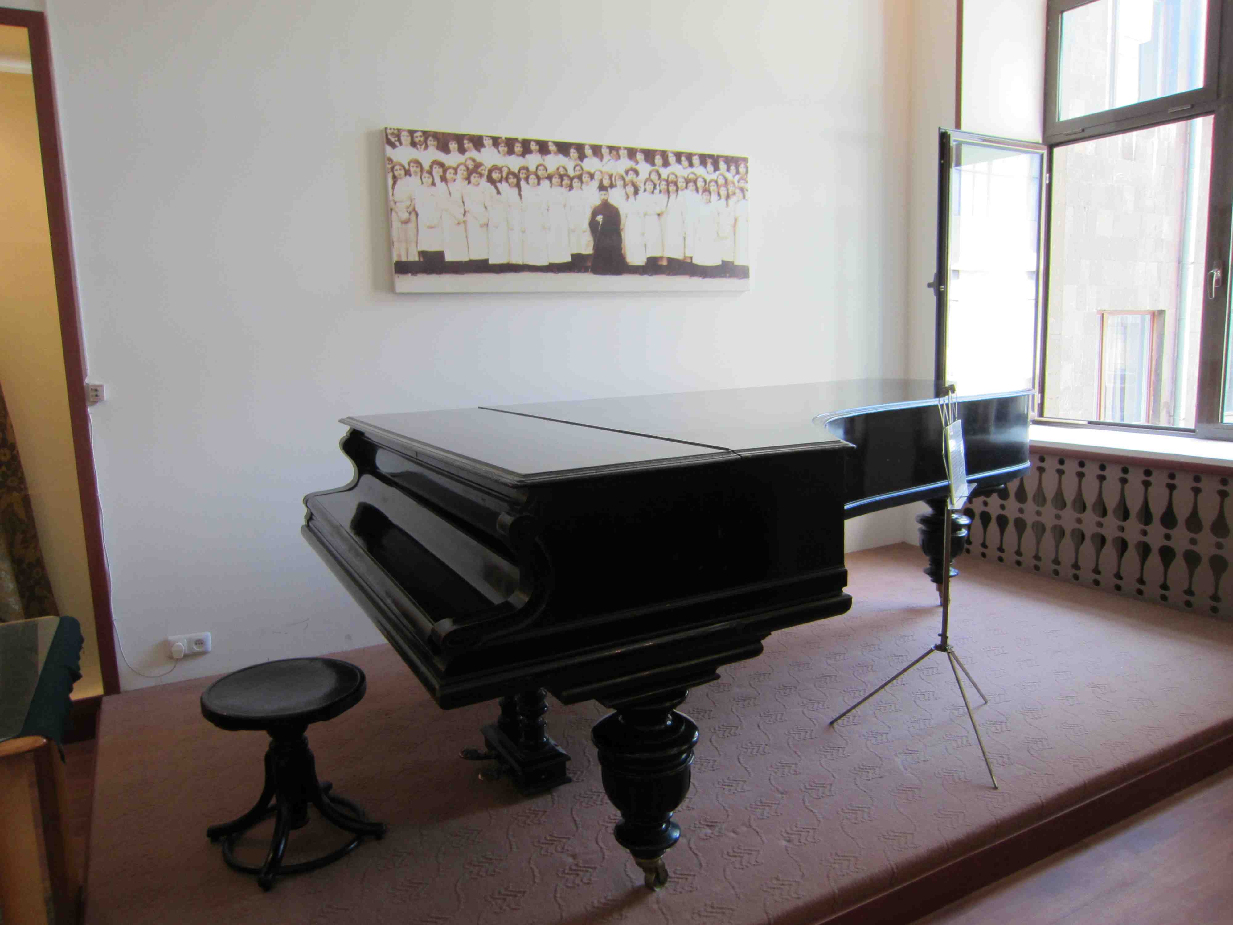 ANN/Groong -- Greetings from the Homeland